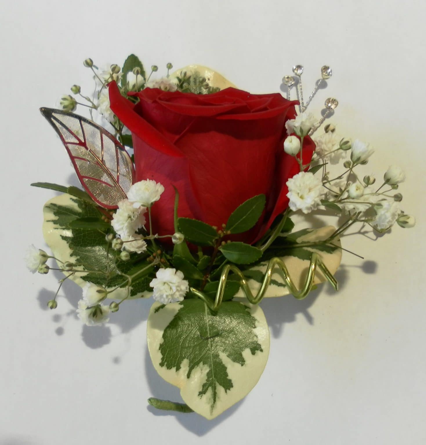 Single Rose Boutonniere - deluxe (COR21-04) - Bunches Flower Co.