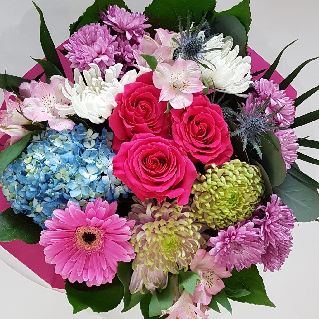 Designer's Choice Cut Flower Bouquet (CF23-60) - Deluxe - (Vase not ...