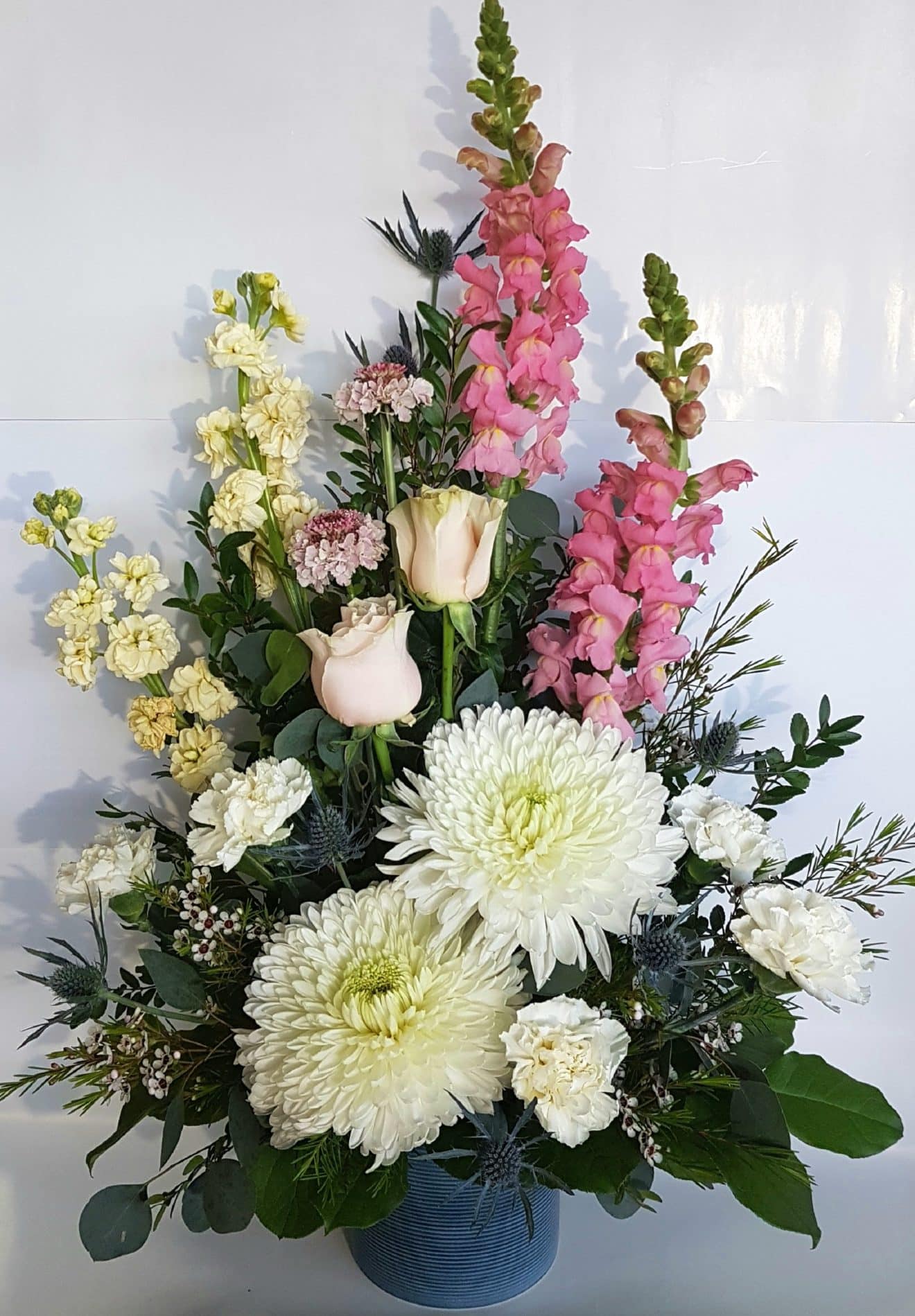 Arrangements Archives - Bunches Flower Co.